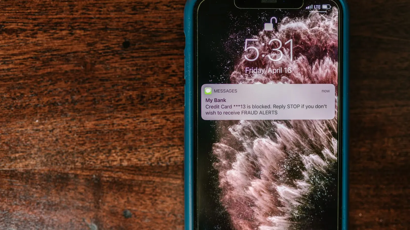 UK relationship blackmail scam: fake cheating proof via WhatsApp ...
