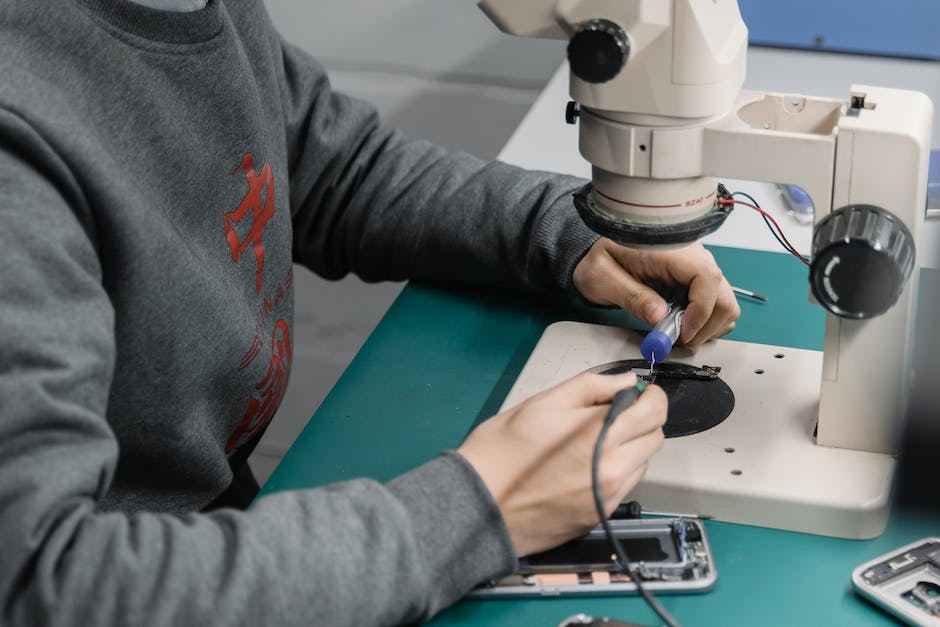 Shocking Truth Revealed Mobile Phone Screen Repair Cost In UK Find shocking-truth-revealed-mobile-phone-screen-repair-cost-in-uk-find