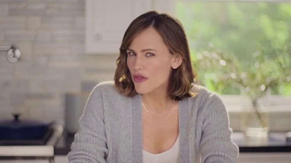 Unveiling the Faces Behind Neutrogena’s Retinol TV Spot with Jennifer ...